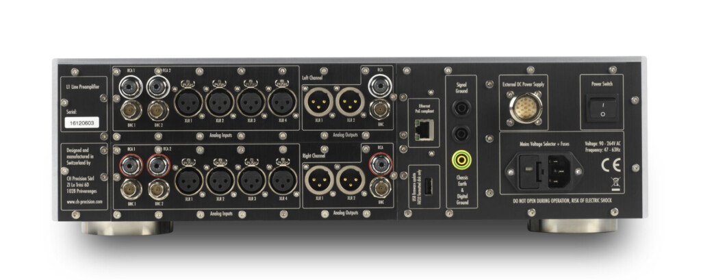 The CH Precision L1 pre-amp and A1.5 stereo power amplifier - Gy8