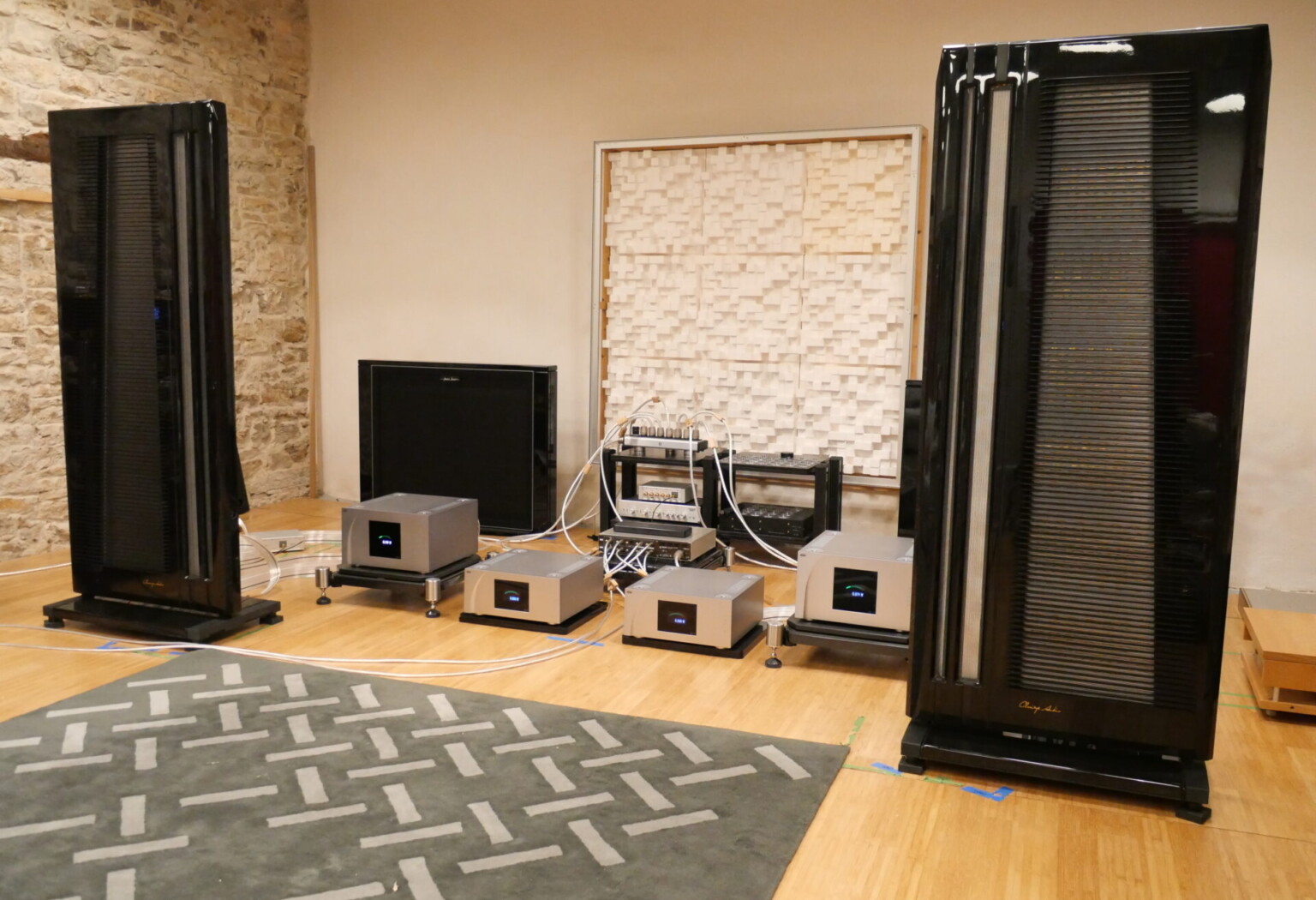 GY8 | Audio Review & Listening Space